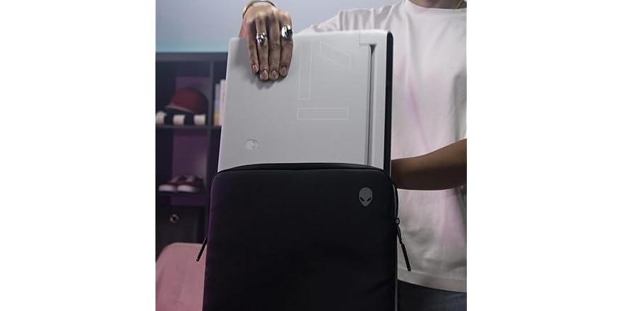 Alienware Horizon 17-Inch Laptop Sleeve