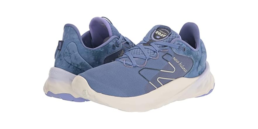 New Balance Women's Roav V2 Sneaker