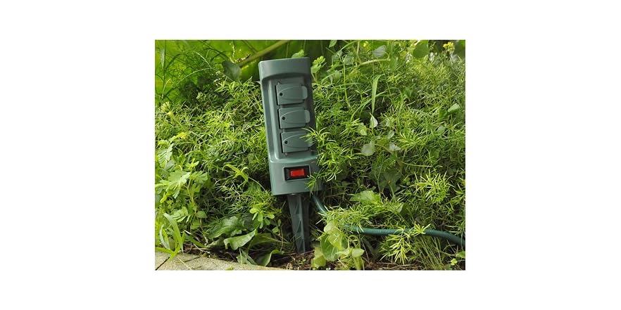 6-Outlet Outdoor Weatherproof Power Strip