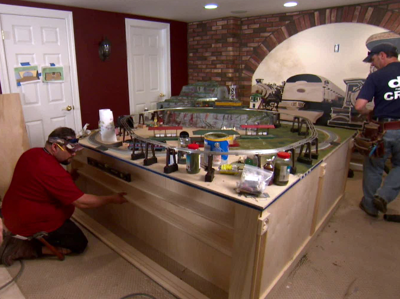 Prime Video: Man Caves - Season 8