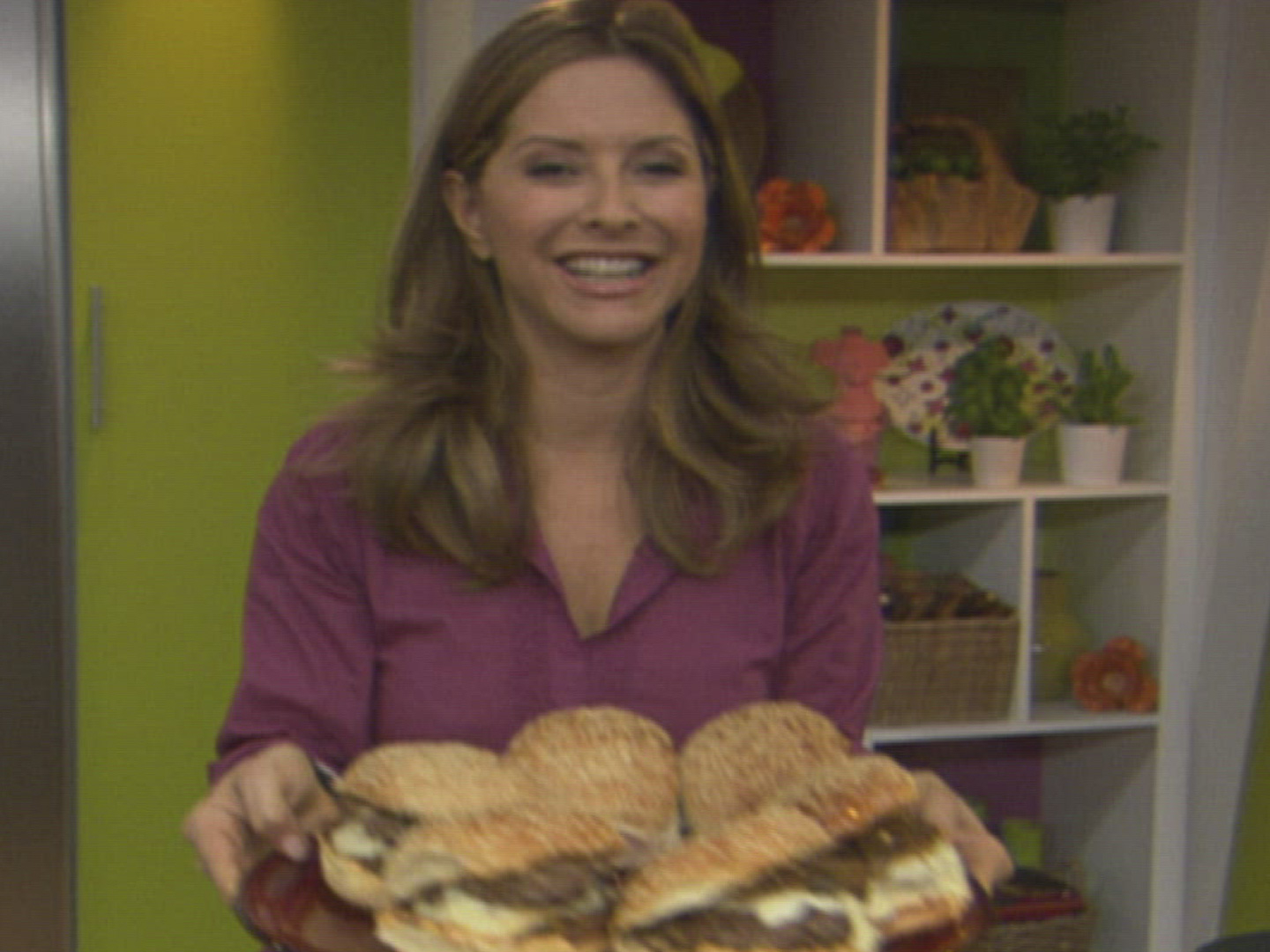 Prime Video: Simply Delicioso with Ingrid Hoffmann - Season 2