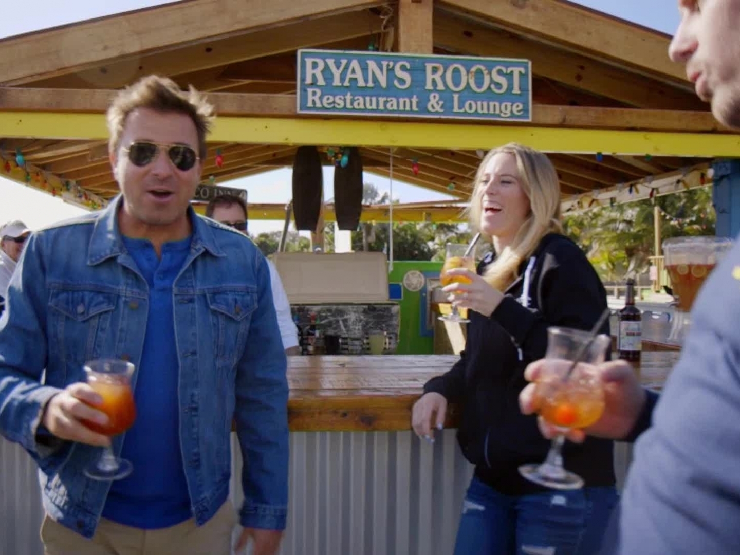 Prime Video: Booze Traveler: Best Bars - Season 1