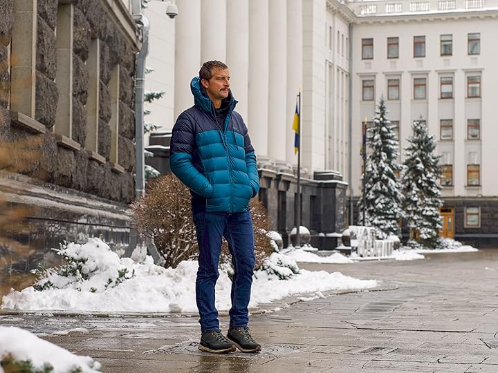 Prime Video: War Zone: Bear Grylls Meets President Zelenskyy - Season 1