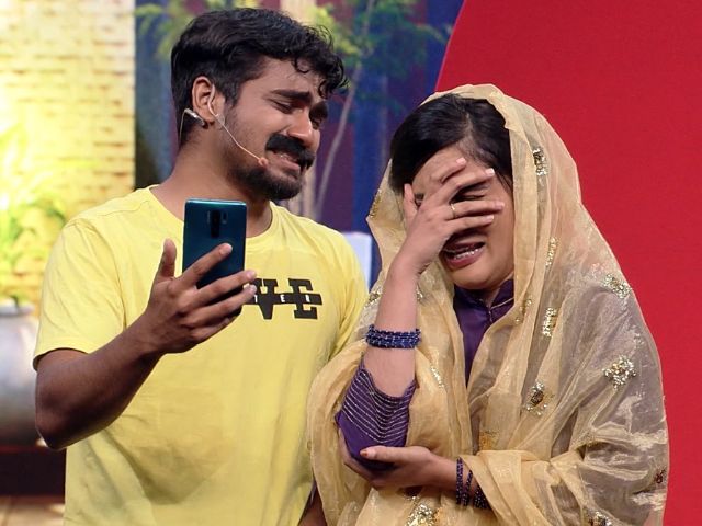 Prime Video: Oru Chiri Iru Chiri Bumper Chiri Season 5