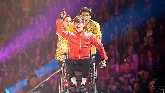 Amazon.com: Glee: The Concert : Dianna Agron, Chris Colfer, Darren ...