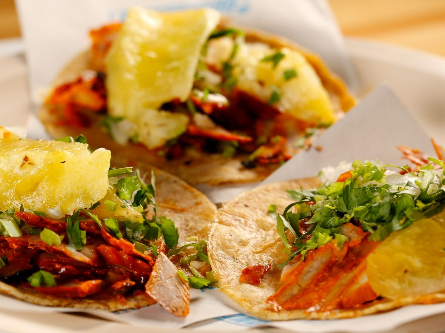 Prime Video: Bizarre Foods: Delicious Destinations - Season 2