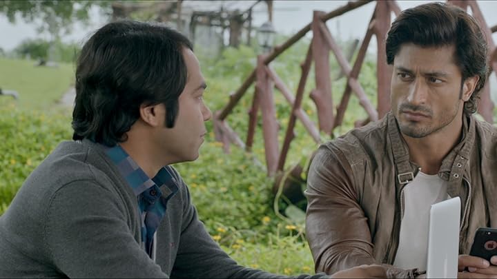 Amazon.com: Commando 2: The Black Money Trail : Vidyut Jamwal, Adah ...