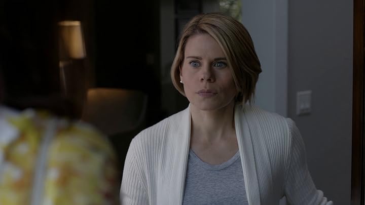 Amazon.com: Good Behavior Season 1 : Michelle Dockery, Juan Diego Botto ...