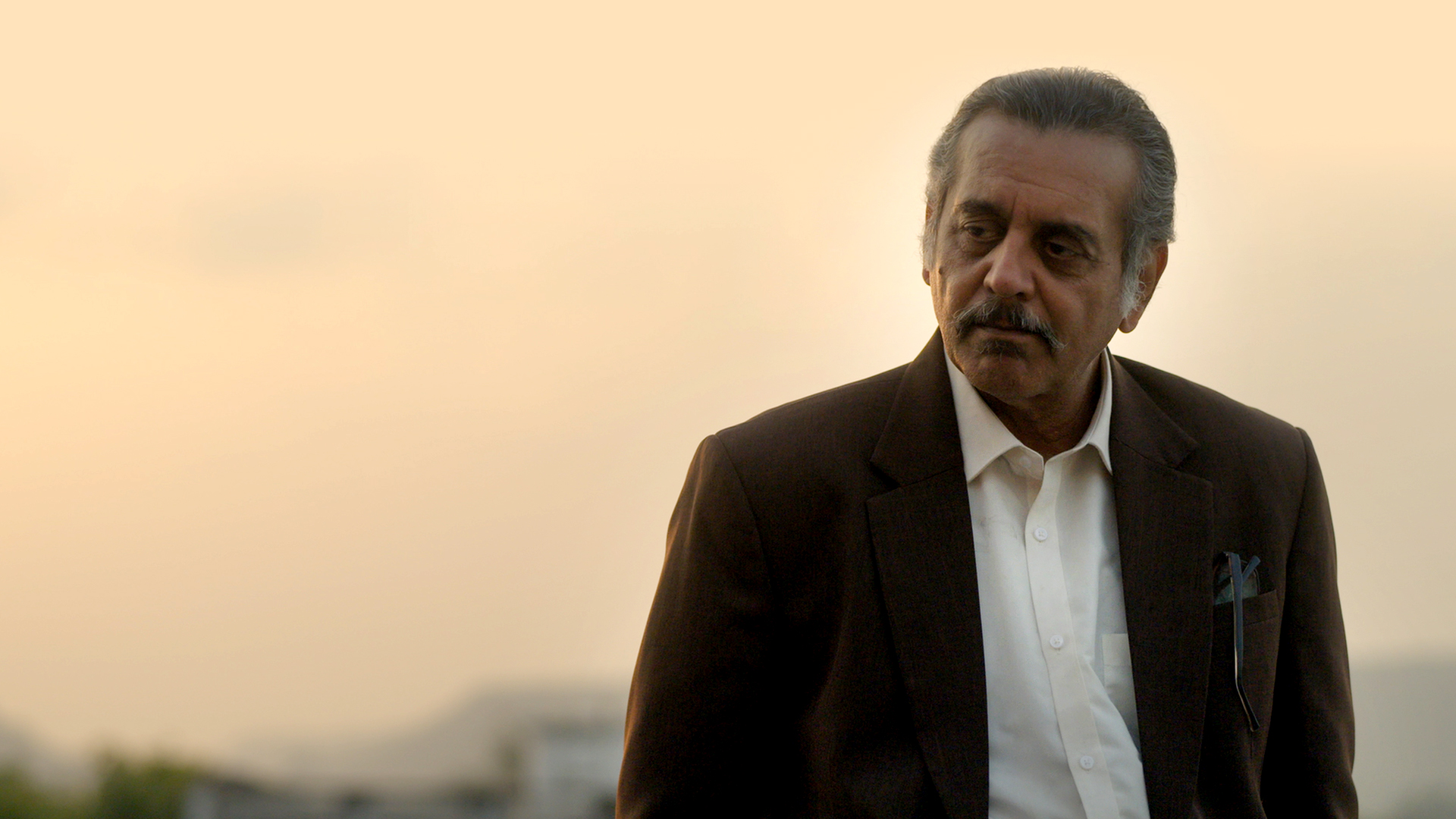 Prime Video: Akkad Bakkad Rafu Chakkar - Season 1