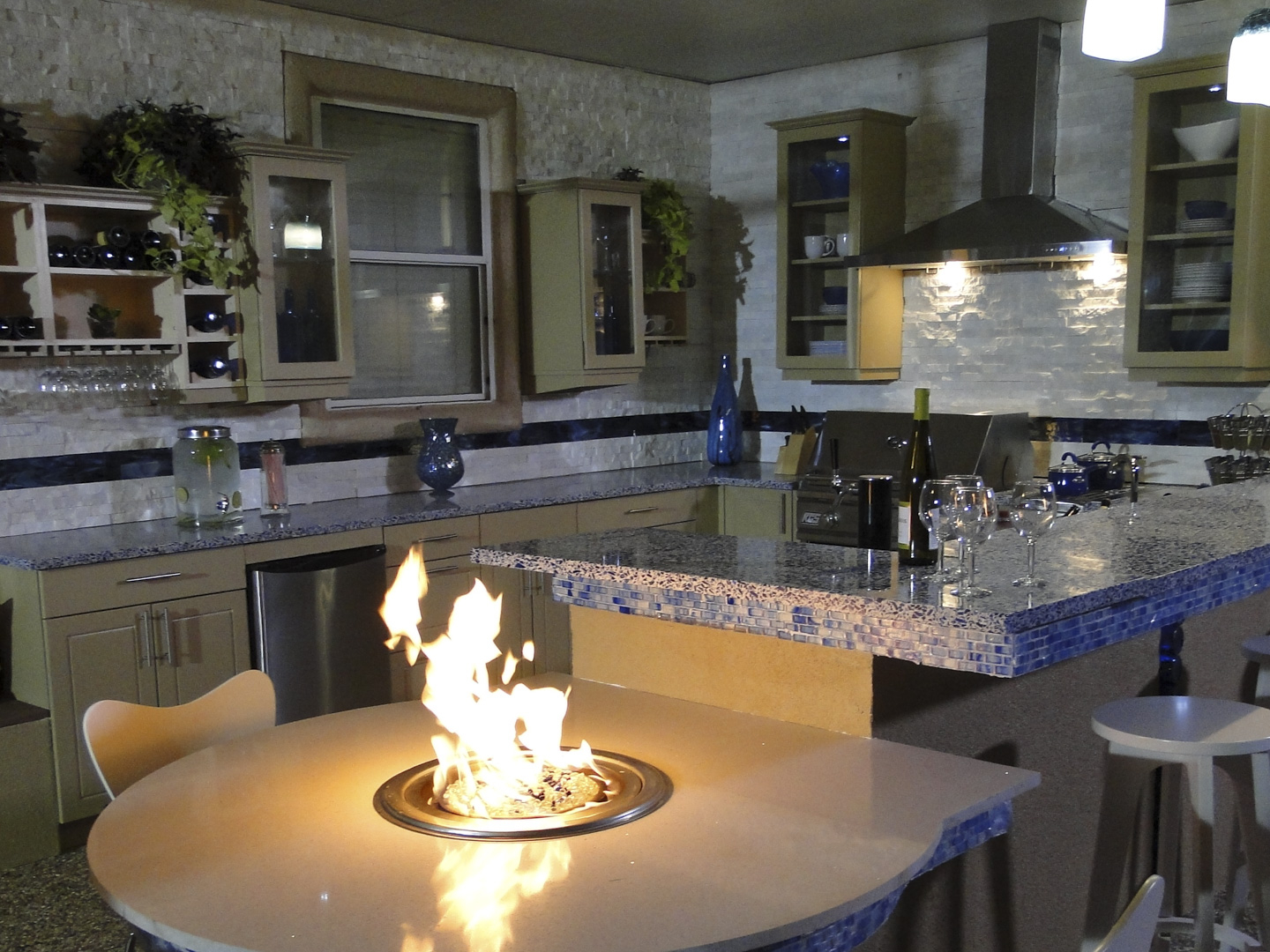 Prime Video: Kitchen Crashers - Season 1