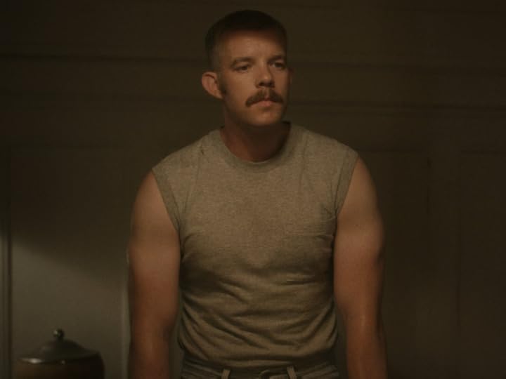 Amazon.com: American Horror Story: NYC : Sarah Paulson Sarah Paulson ...