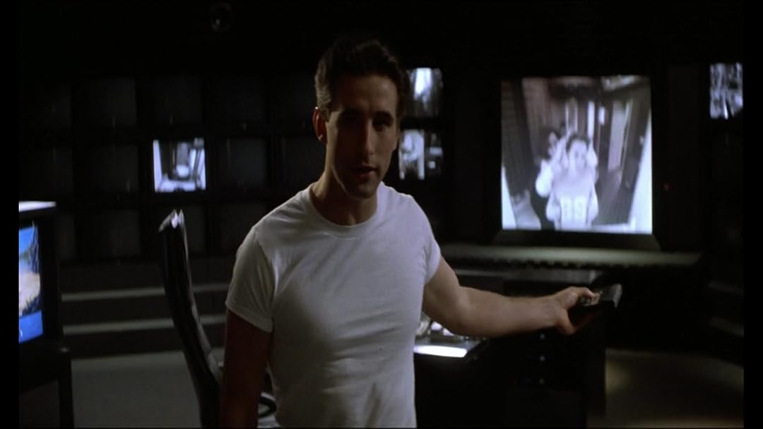 Prime Video: Sliver