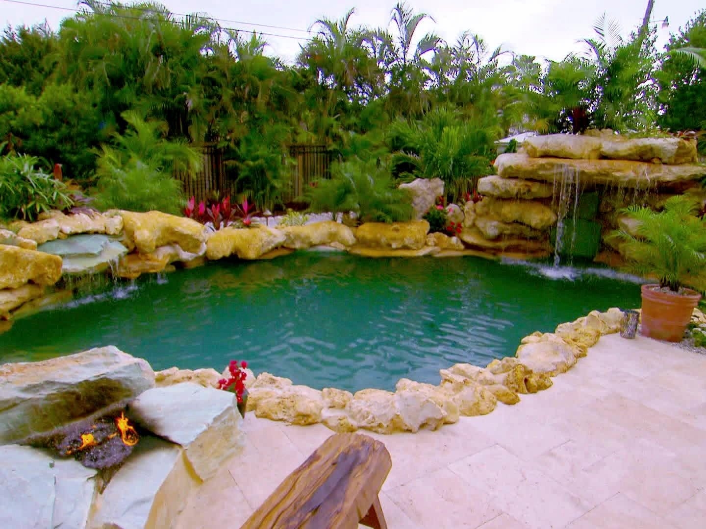 Prime Video: Insane Pools: Off The Deep End - Season 1