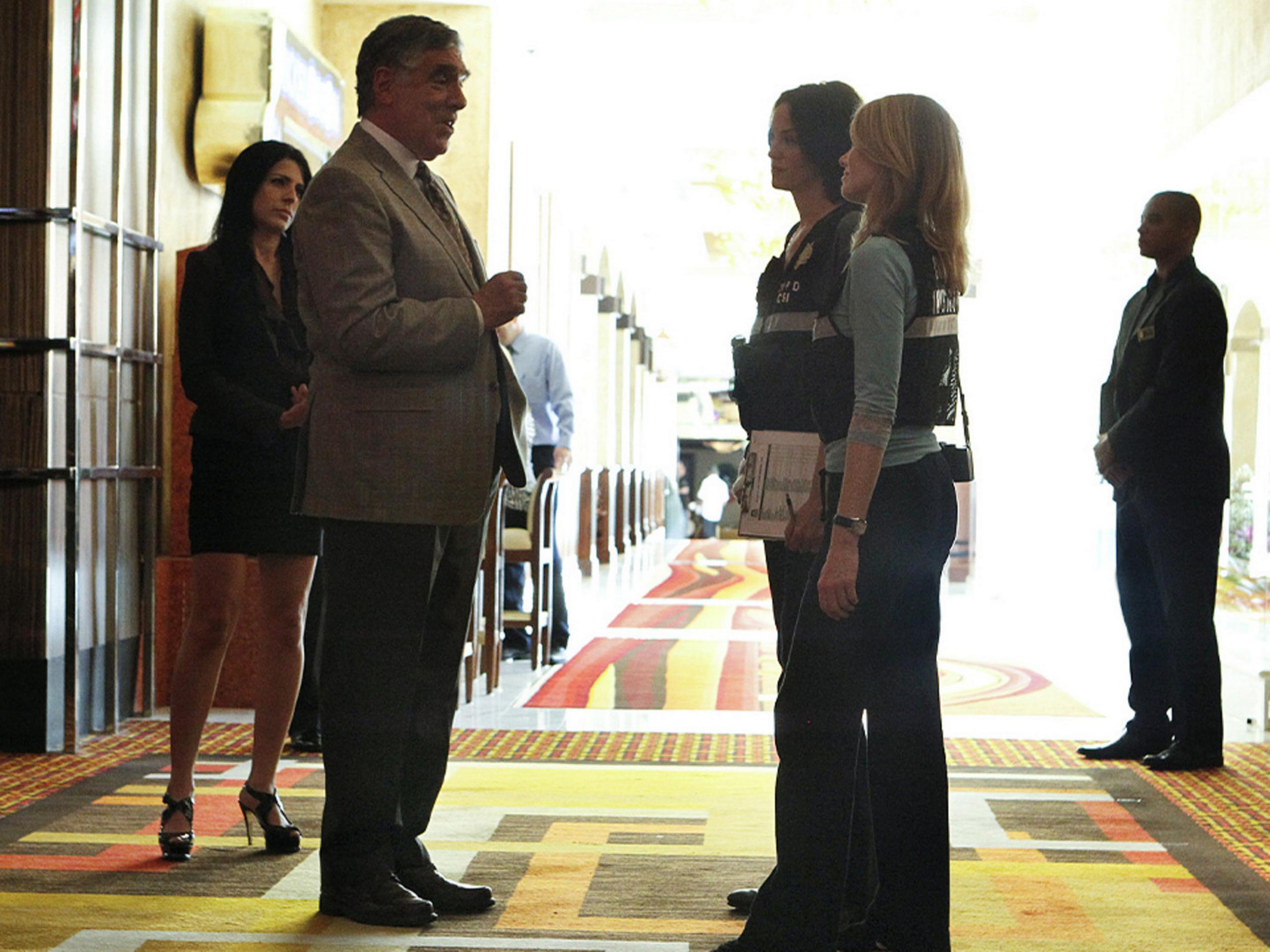 Prime Video: Les experts - Saison 11