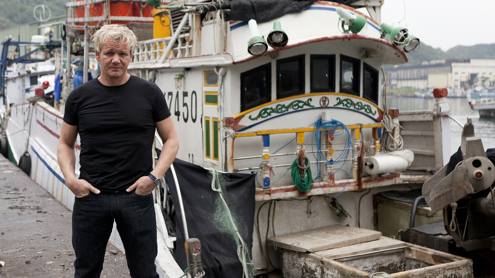 Amazon.com: Gordon Ramsay: Shark Bait : Gordon Ramsay, Helen Simpson ...