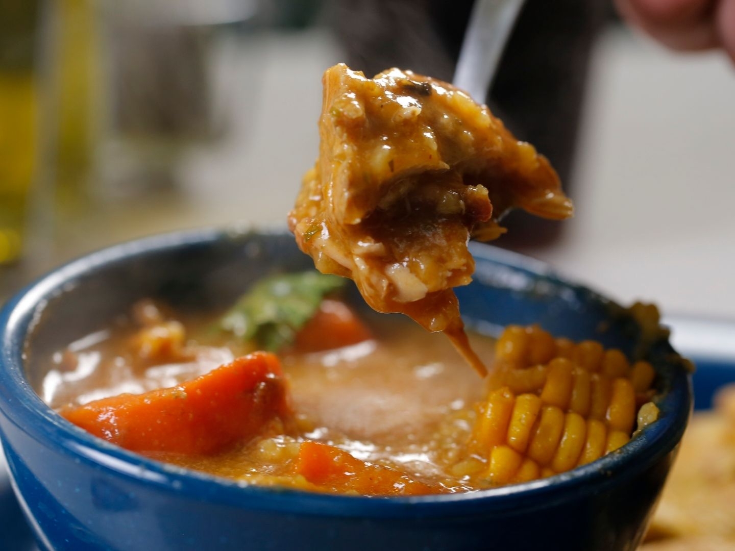 Prime Video: Bizarre Foods: Delicious Destinations - Season 3