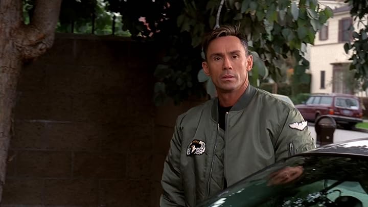 Prime Video: Crooked