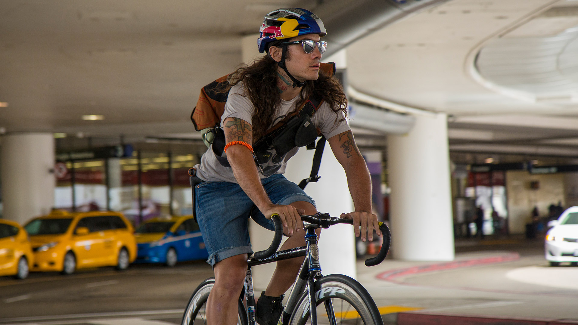 Prime Video: Breaking The Day: Bike Messenger