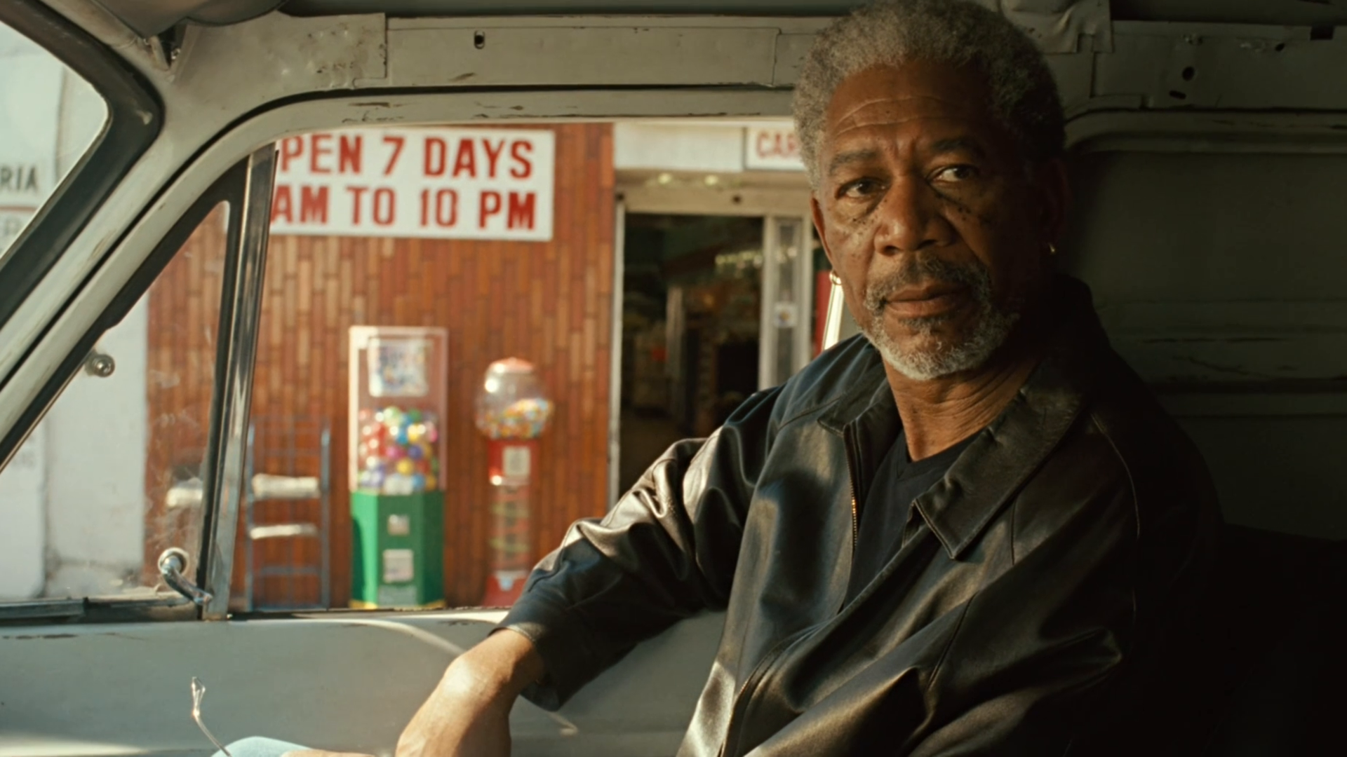 Prime Video: 10 Items or Less