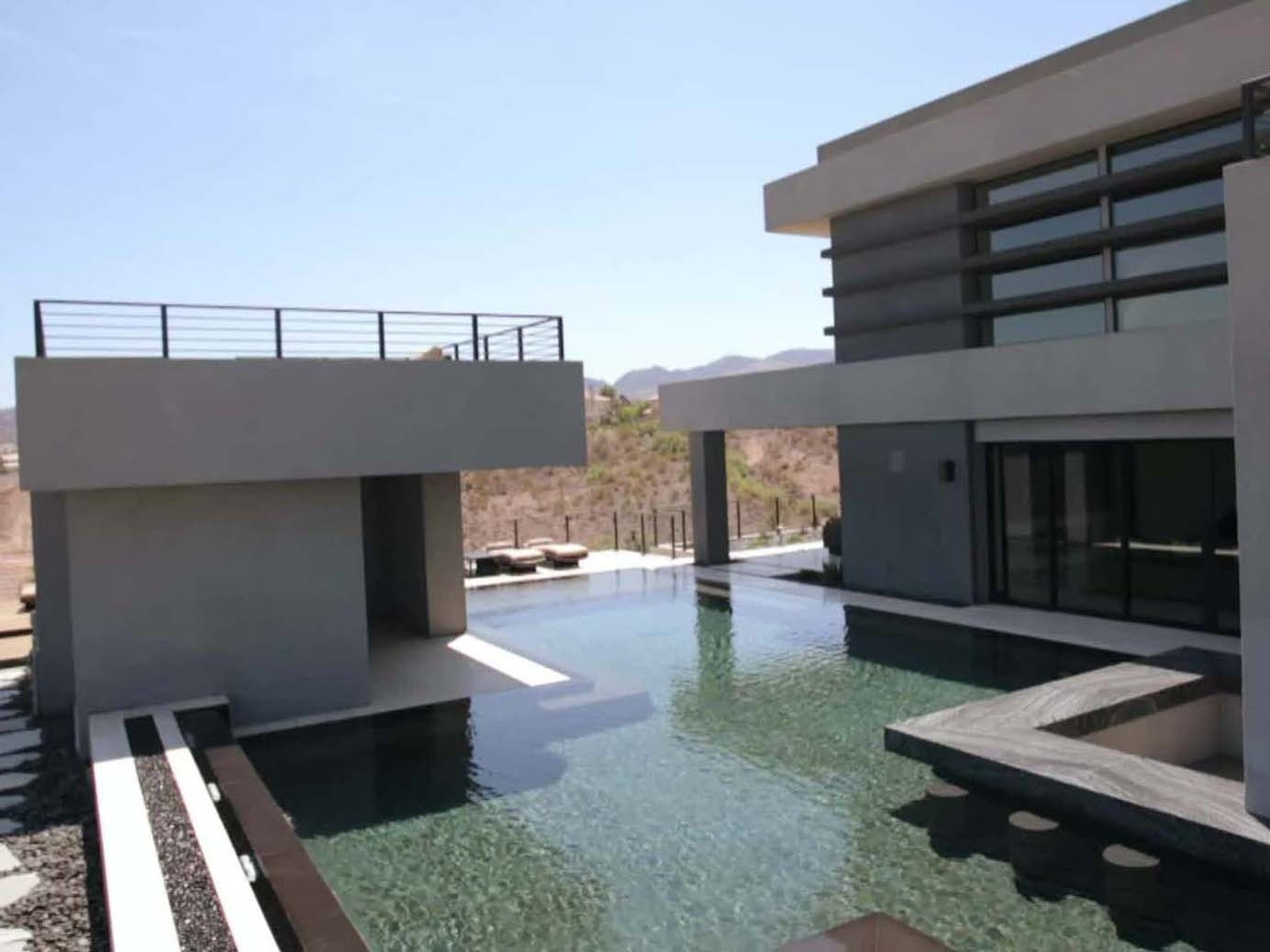 Prime Video: Extreme Homes - Season 4