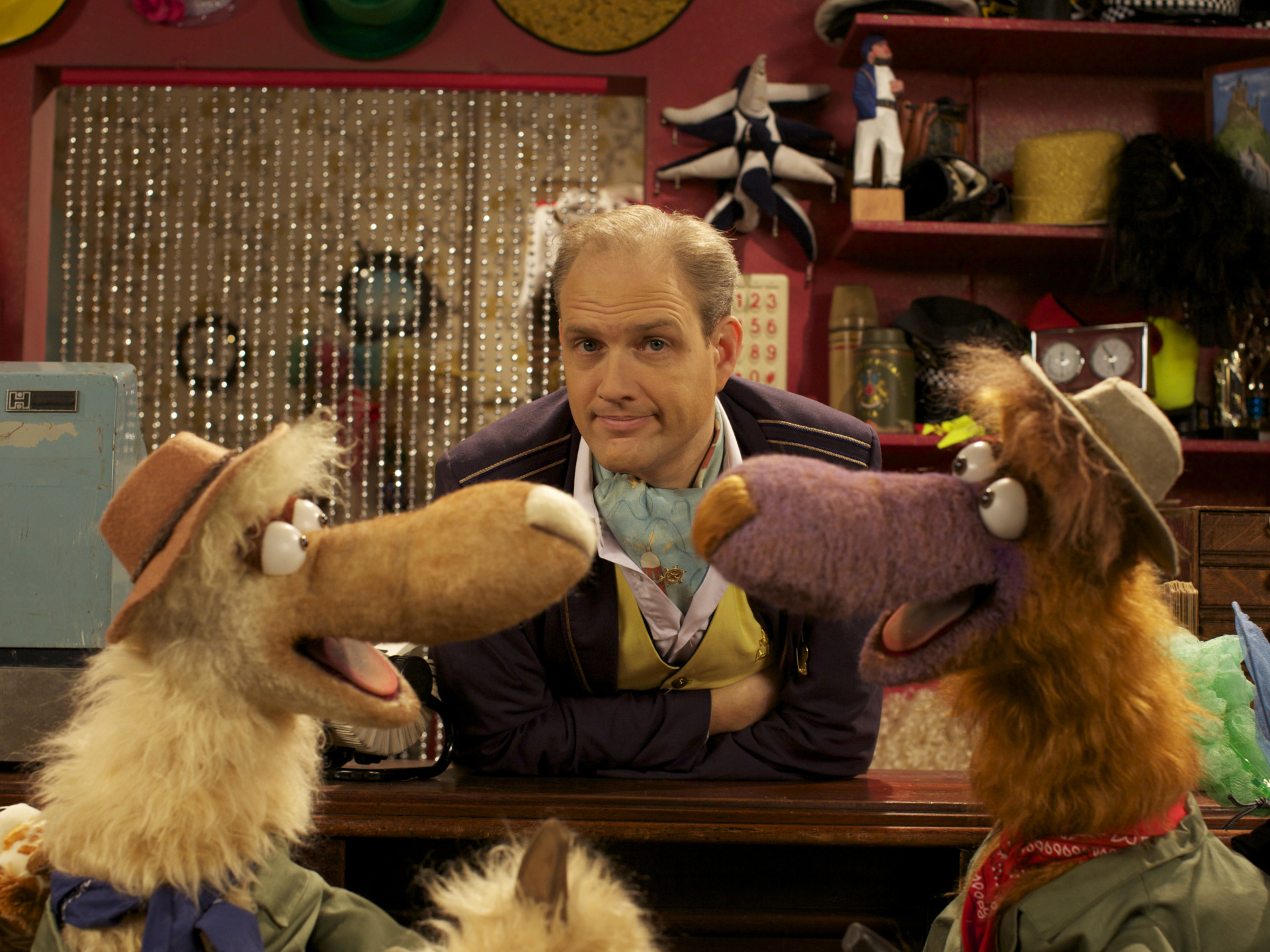 Prime Video: Nuzzle & Scratch - Frock n Roll