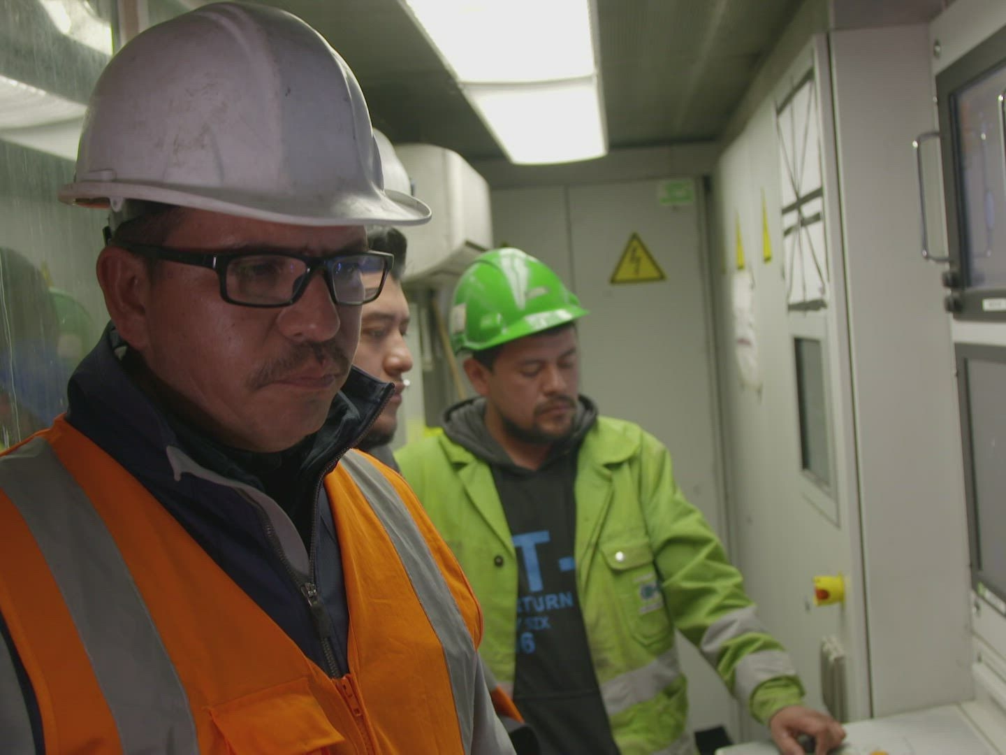 Prime Video: Mega Construcciones - Season 1