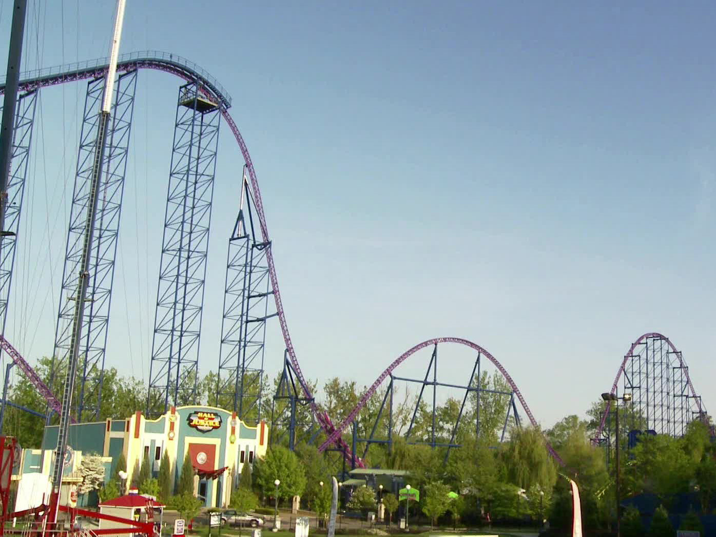 Prime Video: Insane Coaster Wars - Season 1