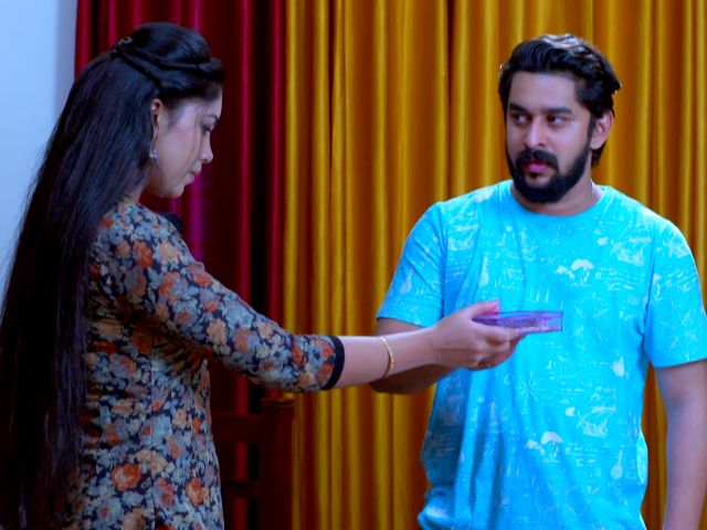 Prime Video: Thumbapoo Season 4