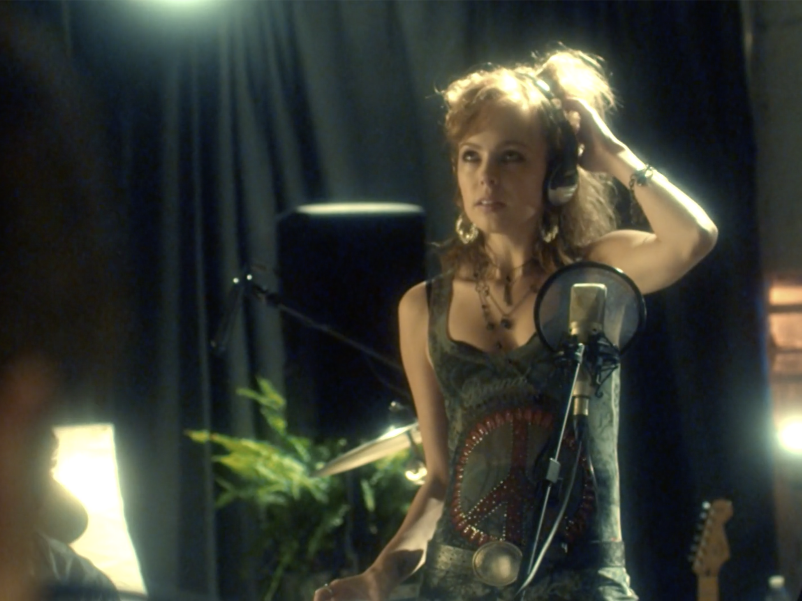 Prime Video: The Listener