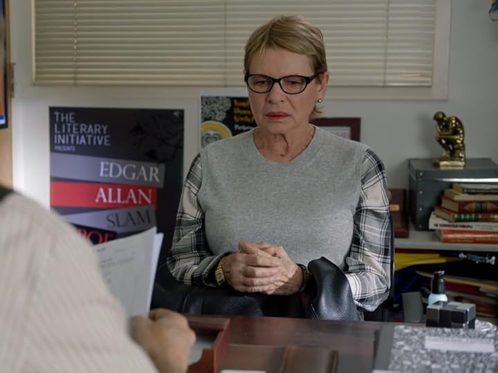 Prime Video: Life in Pieces Season 2