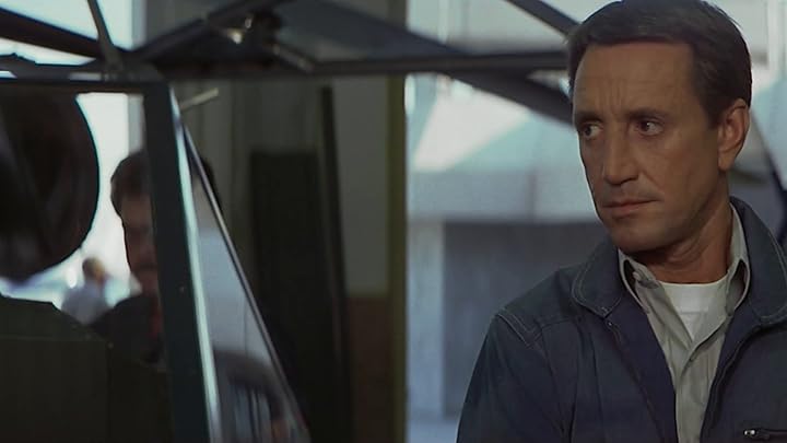 Amazon.com: Blue Thunder : Roy Scheider, Shaaron Claridge, Warren Oates ...