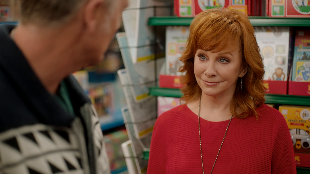 Watch Reba McEntire's Christmas in Tune | Prime Video
