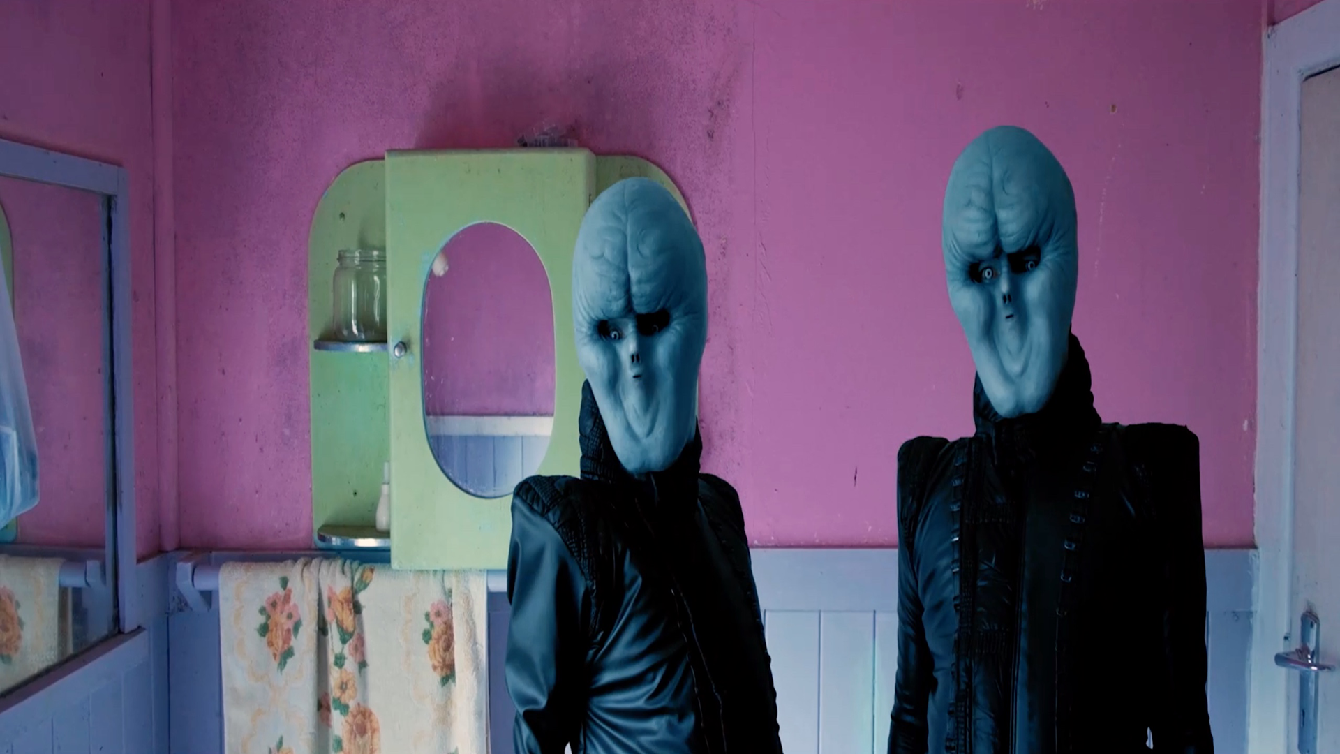 Prime Video: Alien Addiction