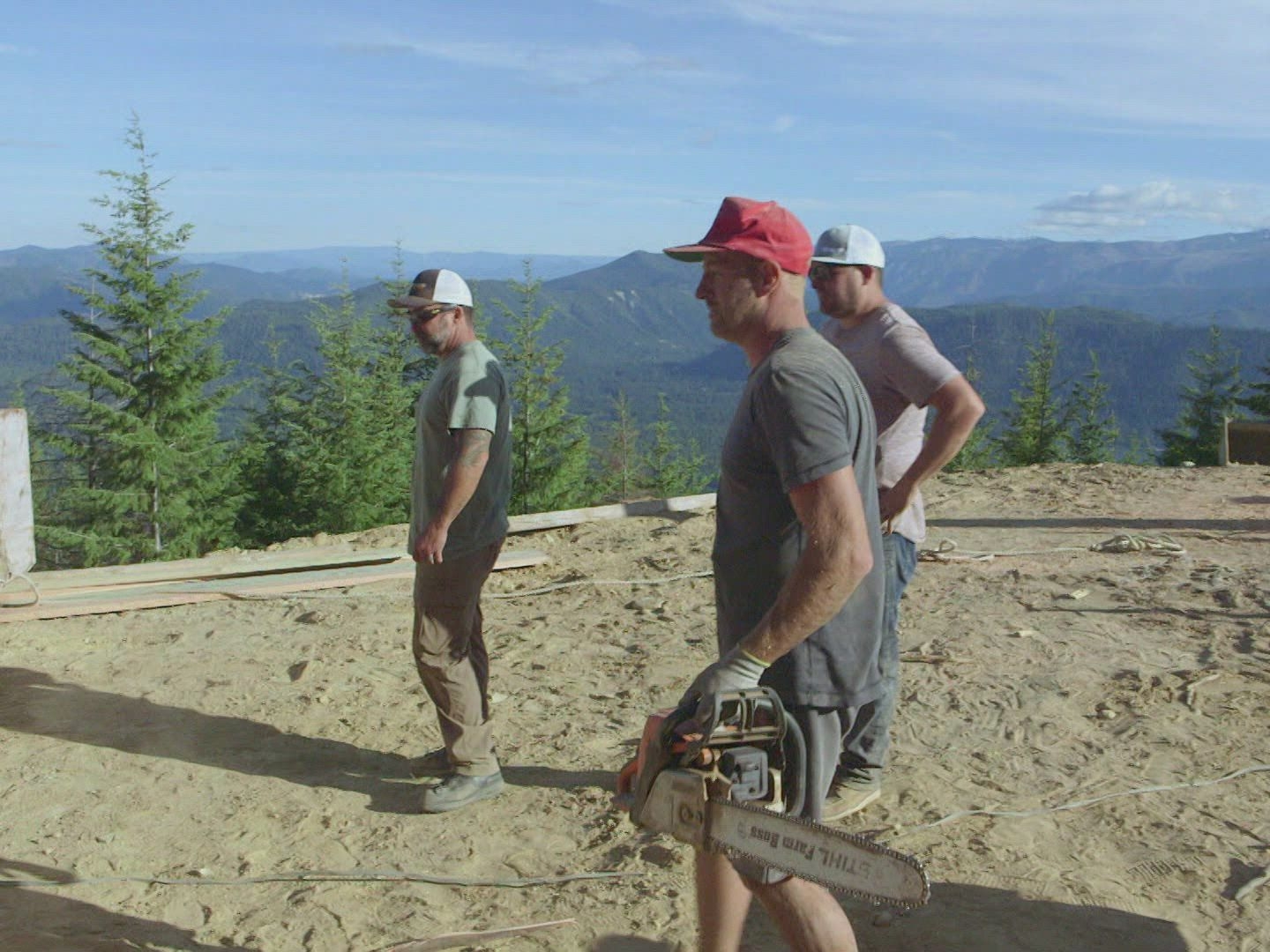 Prime Video: Building Off the Grid - Season 1