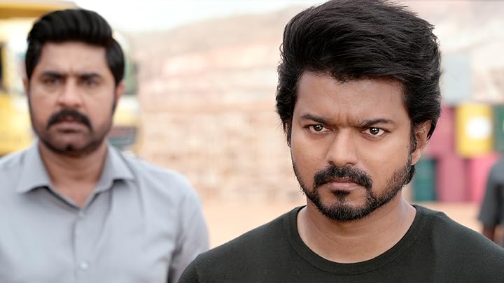 Amazon.com: Varisu (Hindi) : Vijay, Rashmika Mandanna, R. Sarathkumar ...