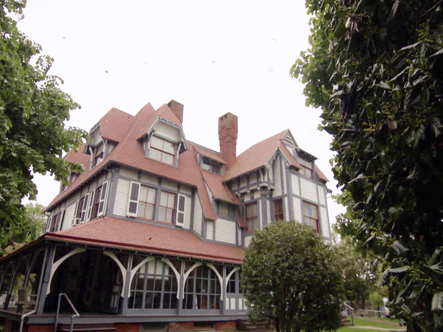 Prime Video: Haunted Towns - Season 1