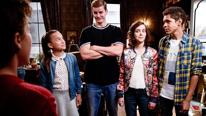 Watch Hunter Street - Volume 1 | Prime Video