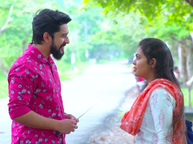 Prime Video: Thumbapoo Season 1