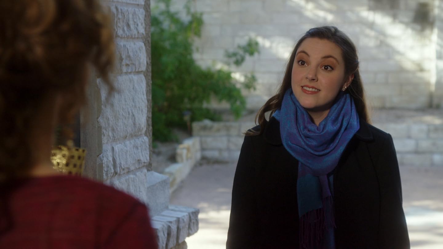 Amazon.com: A Dogwalker's Christmas Tale : Jonathan Bennett, Lexi ...