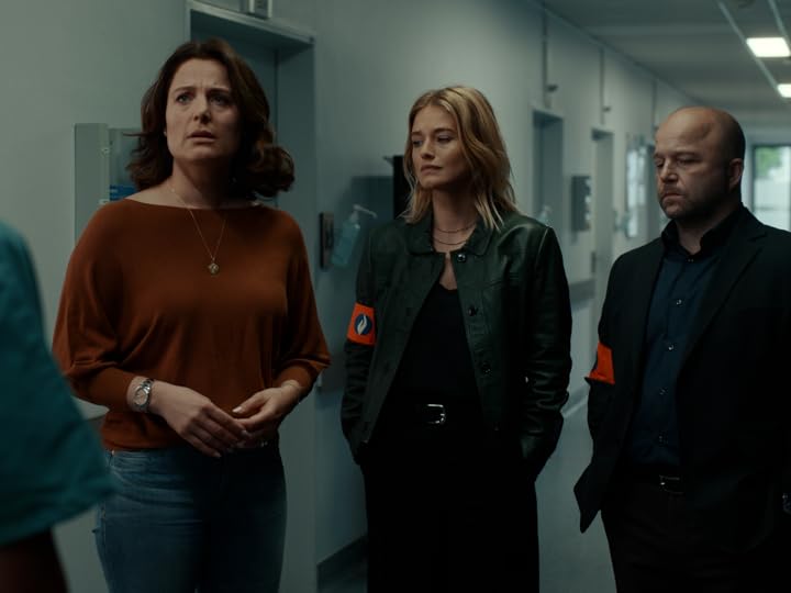 Prime Video: Fair Trade - Seizoen 2 - De Weg Terug