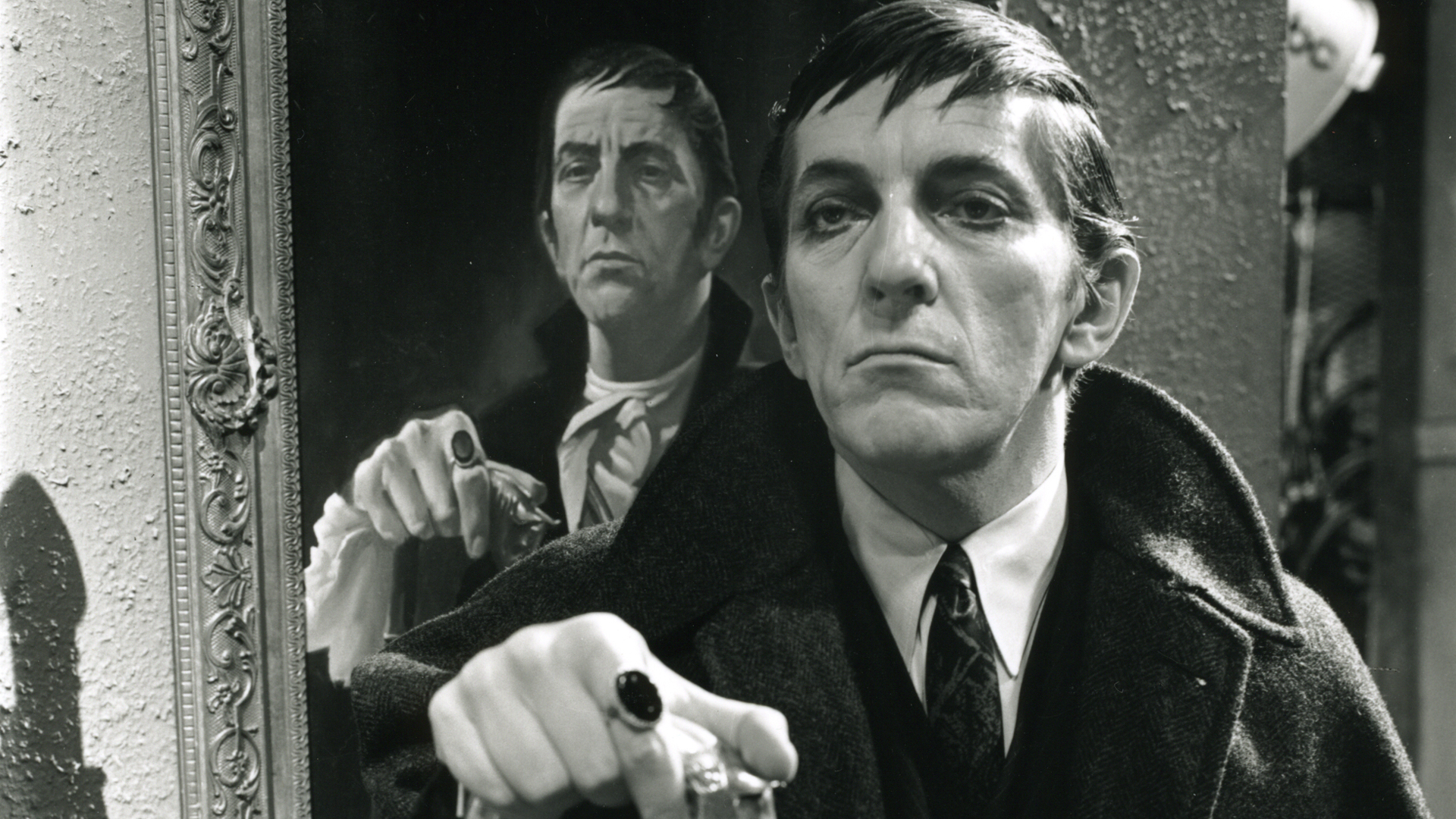 Watch Dark Shadows: The Vampire Curse | Prime Video
