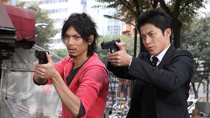 Amazon.co.jp: 東京DOGS : 小栗 旬, 水嶋 ヒロ, 吉高 由里子, 福田 雄一, 成田 岳, 石井 祐介, 鹿内 植 ...