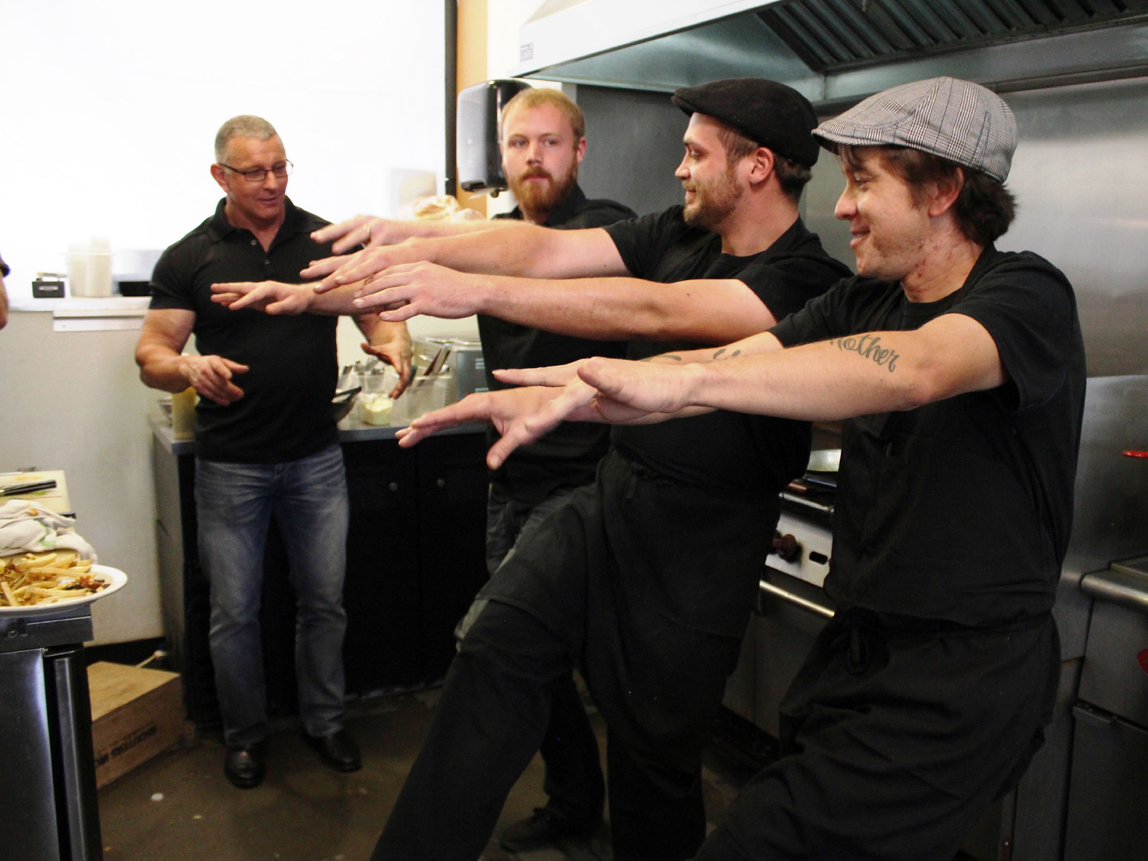 Prime Video: Restaurant: Impossible - Season 10