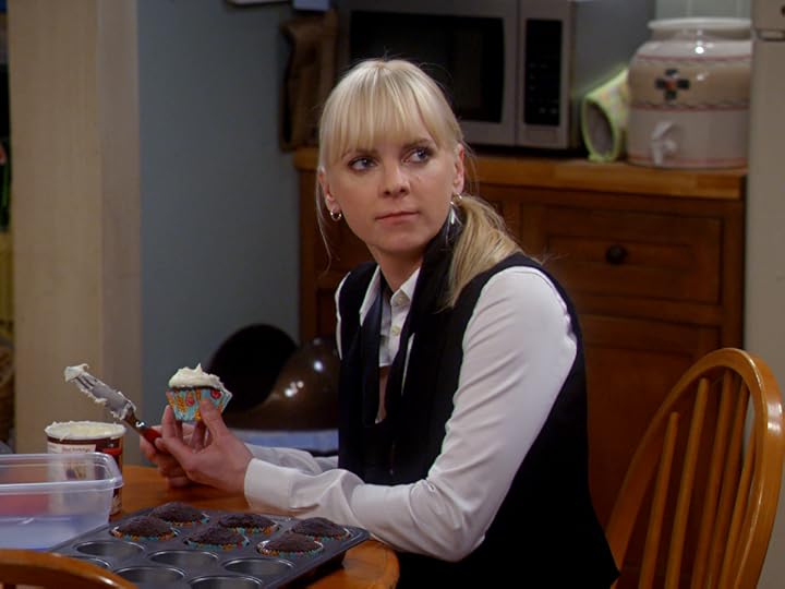 Amazon.com: Mom: The Complete First Season : Anna Faris, Allison Janney ...