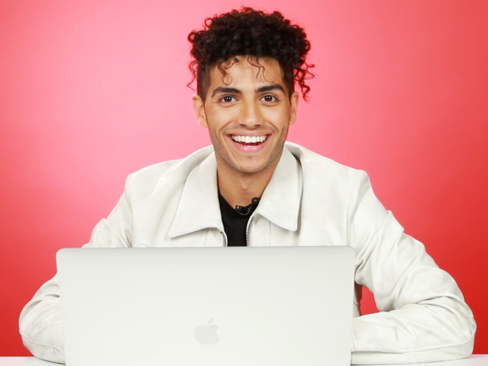 Prime Video: BuzzFeed Celeb: Celebs Take Quizzes