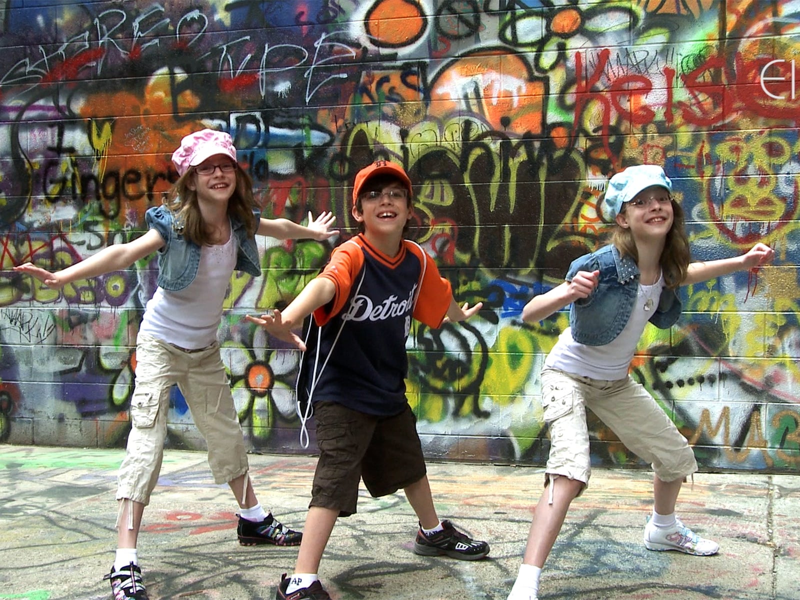 Prime Video: Ariel & Zoey & Eli, Too