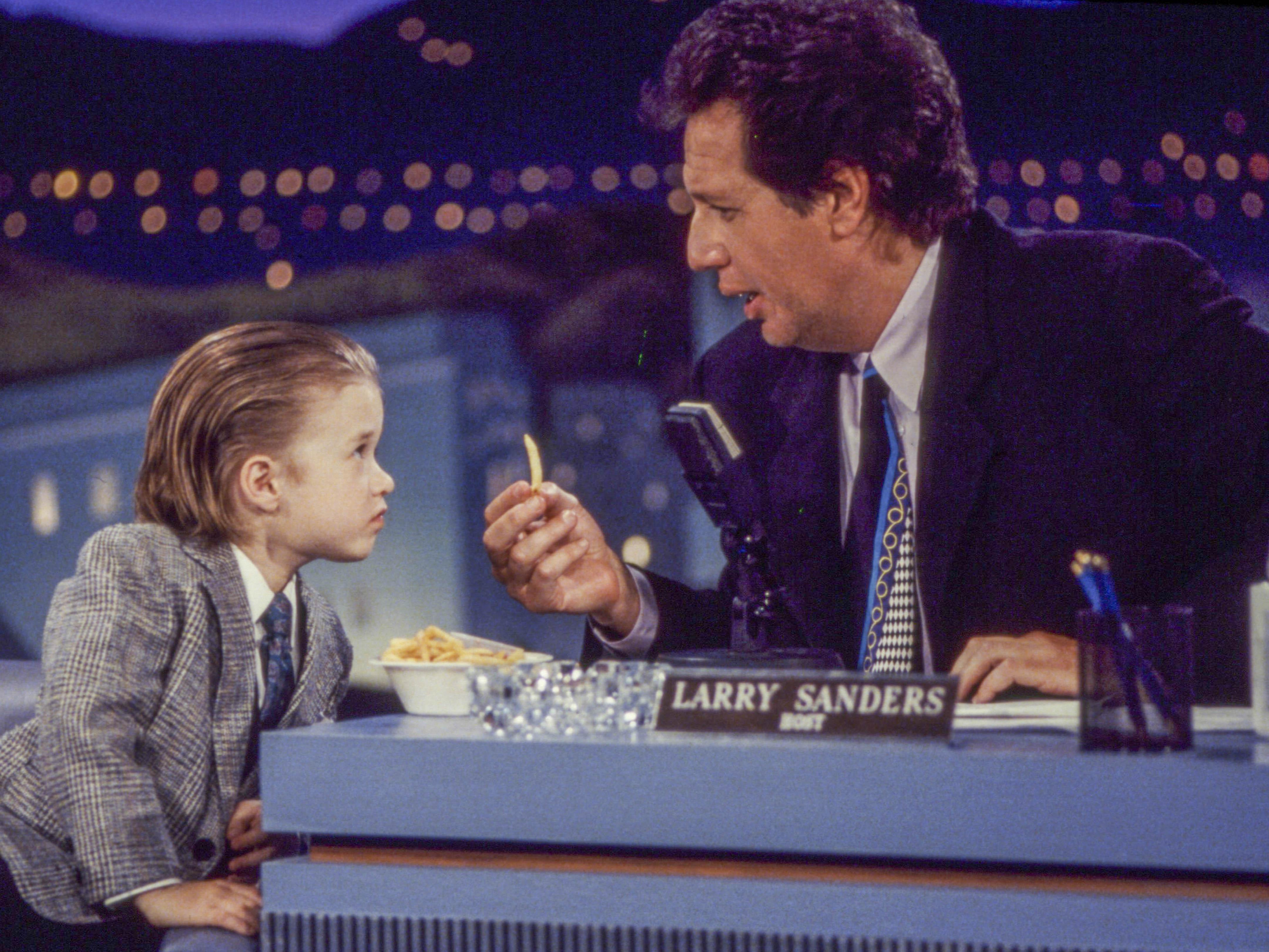 Prime Video: THE LARRY SANDERS SHOW STARRING GARRY SHANDLING - Season 3