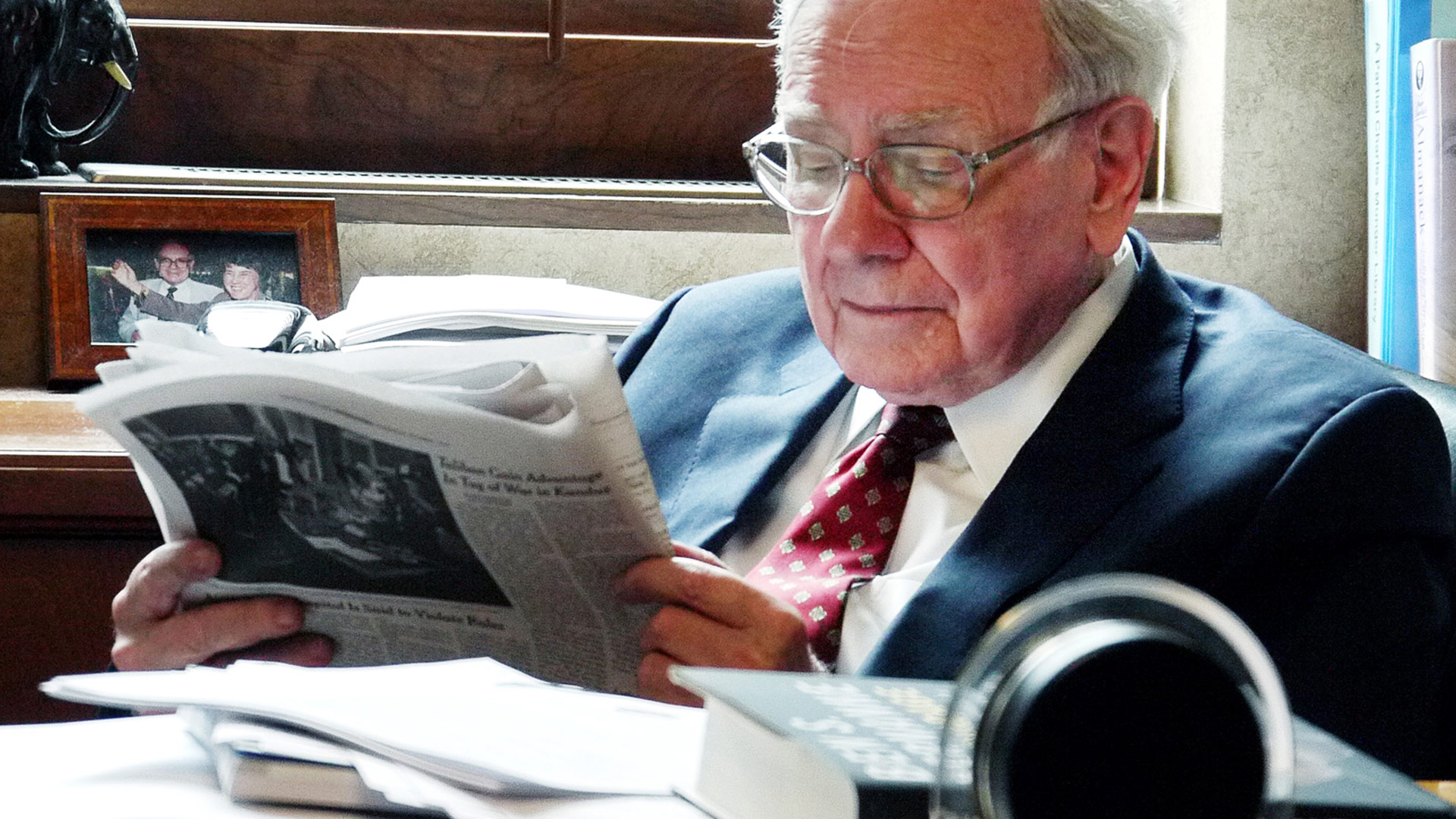 Watch Becoming Warren Buffett | Prime Video