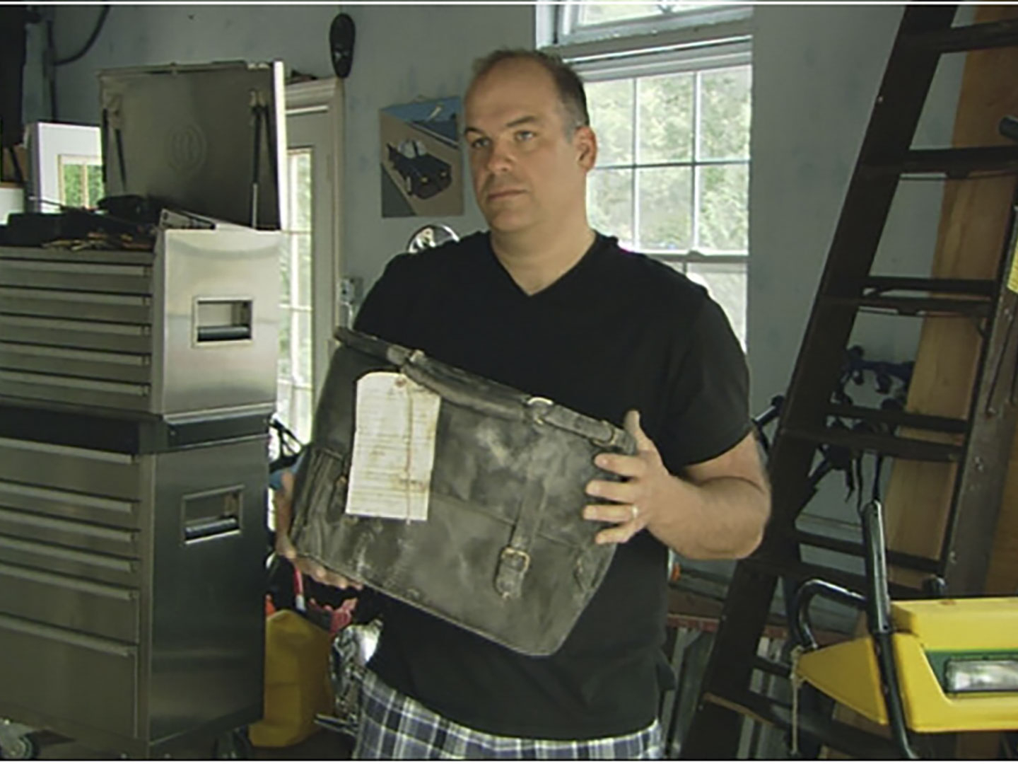 Prime Video: The 9/11 Surfer - Season 1