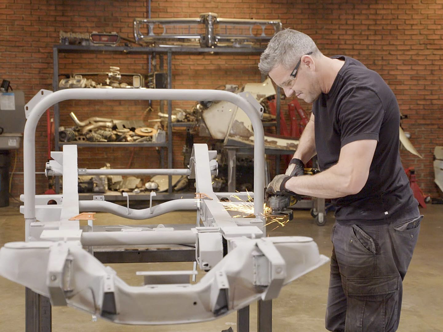 Prime Video: Ant Anstead Master Mechanic - Season 1